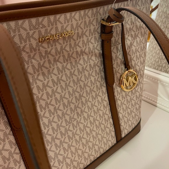 Michael Kors | Bags | Authentic Brand New Micheal Kors Jet Set White ...